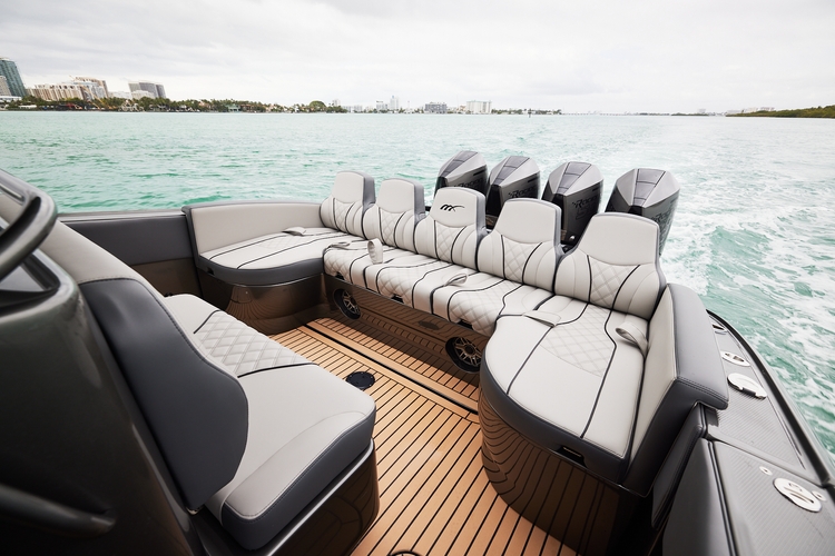 37′ Open | Midnight Express Boats | High Performance Center Console