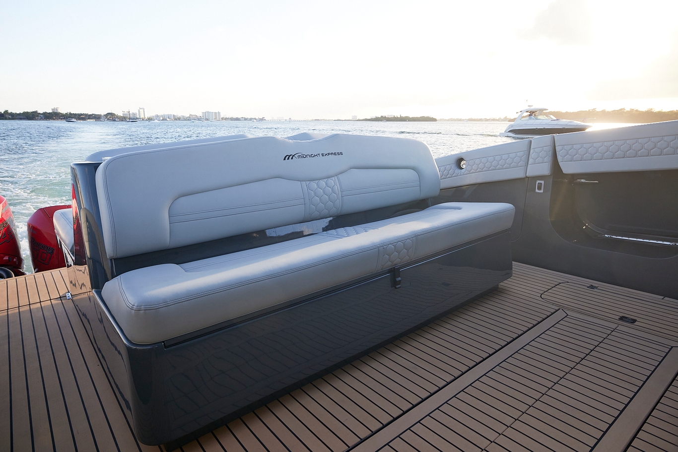 60' Pied-A-Mer | Midnight Express | High Performance Center Console