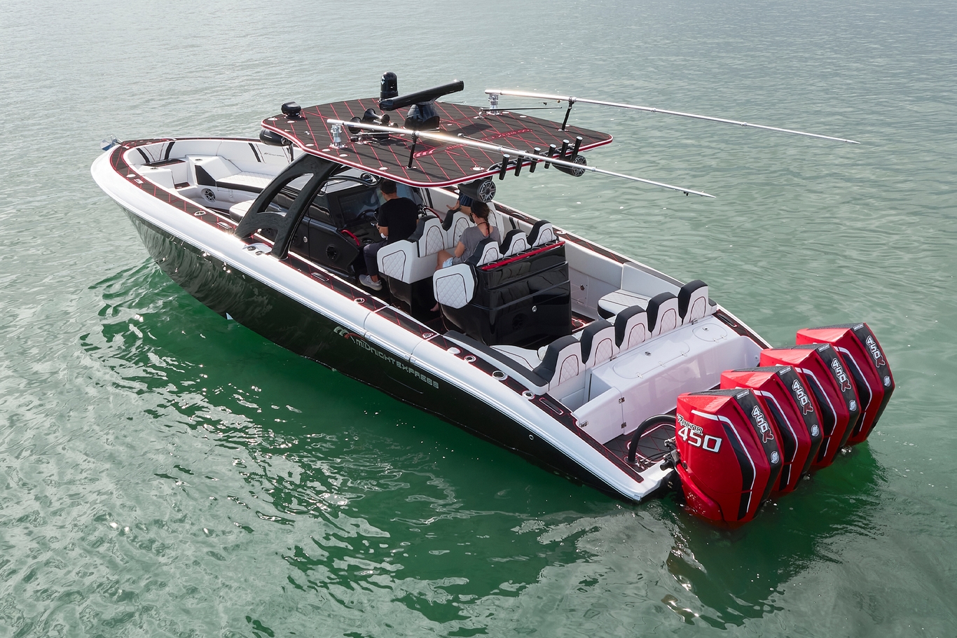 37′ Open | Midnight Express Boats | High Performance Center Console