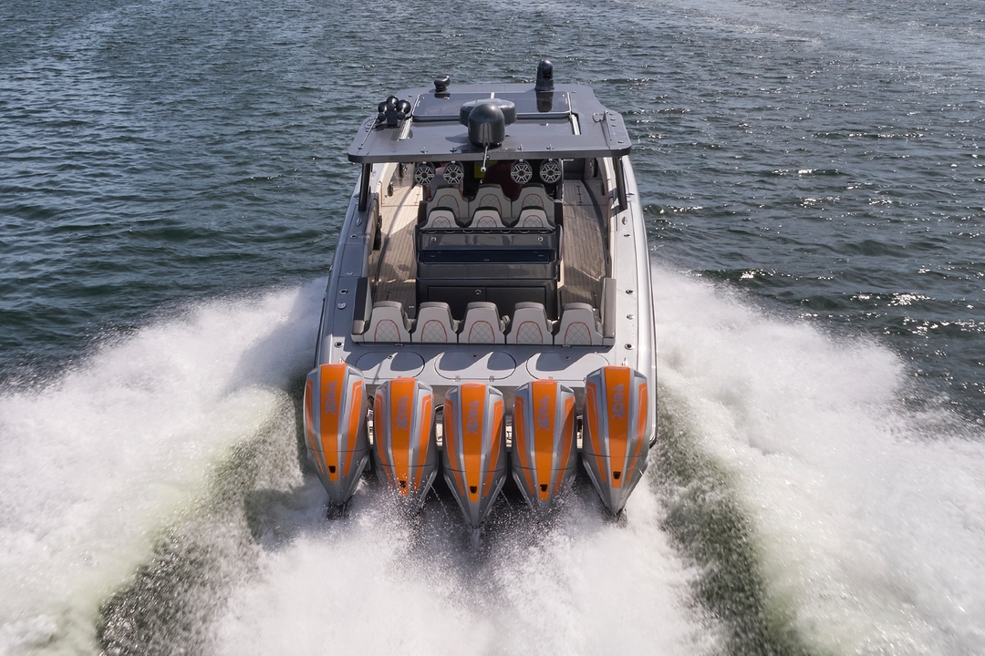 43' Open | Midnight Express Boats | High Performance Center Console