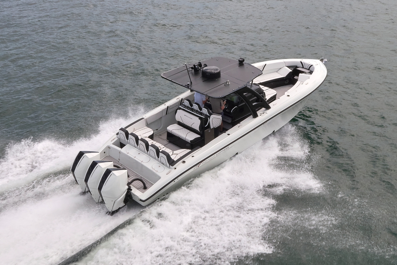 37′ Open | Midnight Express Boats | High Performance Center Console
