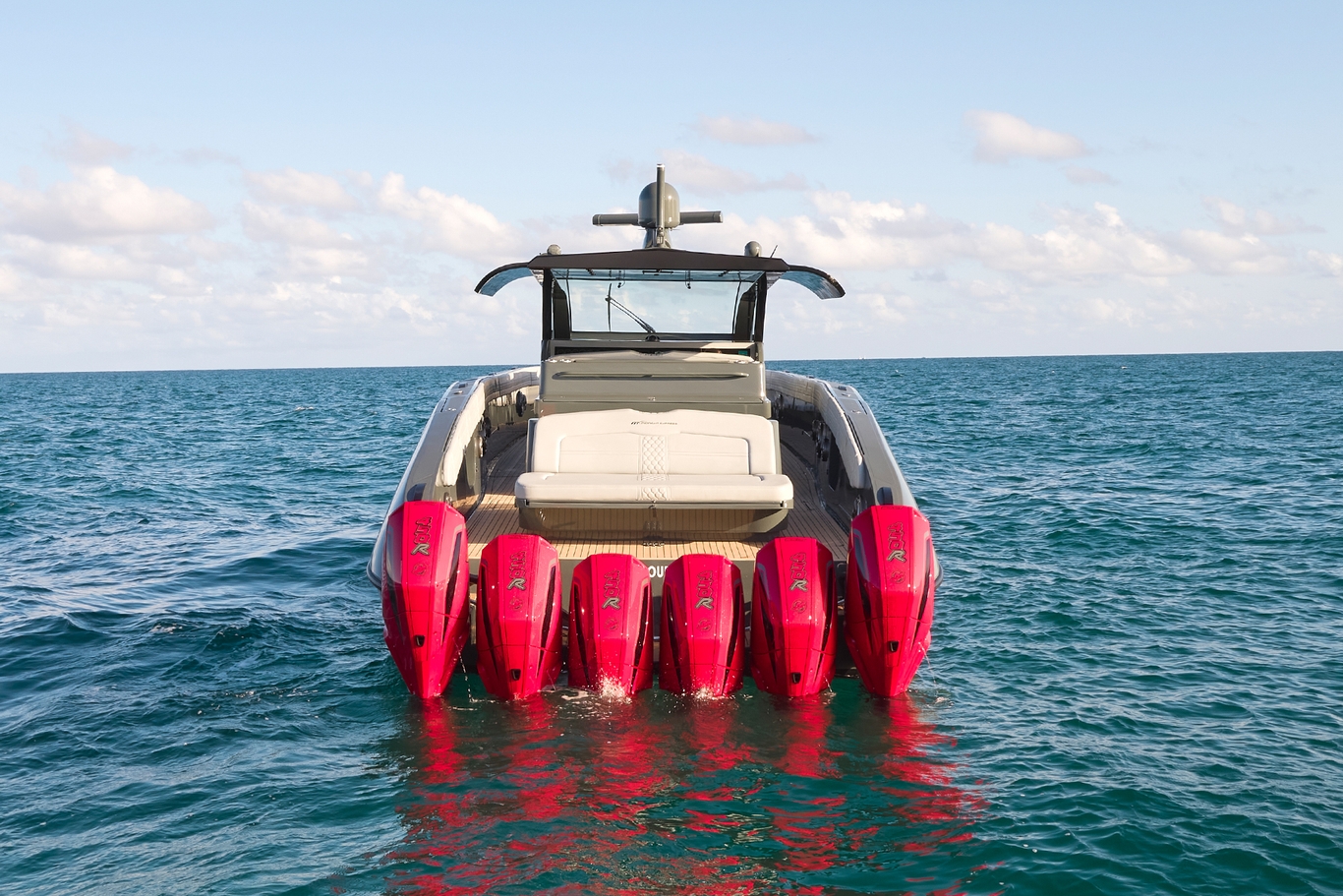 60' Pied-A-Mer | Midnight Express | High Performance Center Console