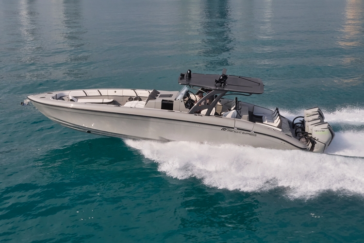 43' Open | Midnight Express Boats | High Performance Center Console