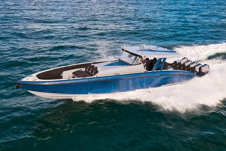 Models | Midnight Express Boats | High Performance Center Console