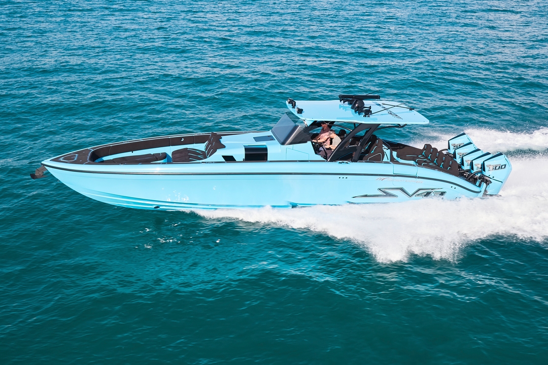 43’ Solstice | Midnight Express Boats | High Performance Center Console
