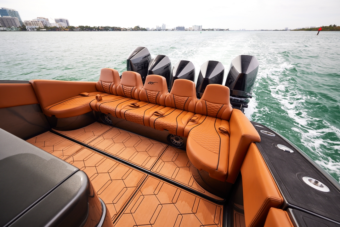 43’ Solstice | Midnight Express Boats | High Performance Center Console